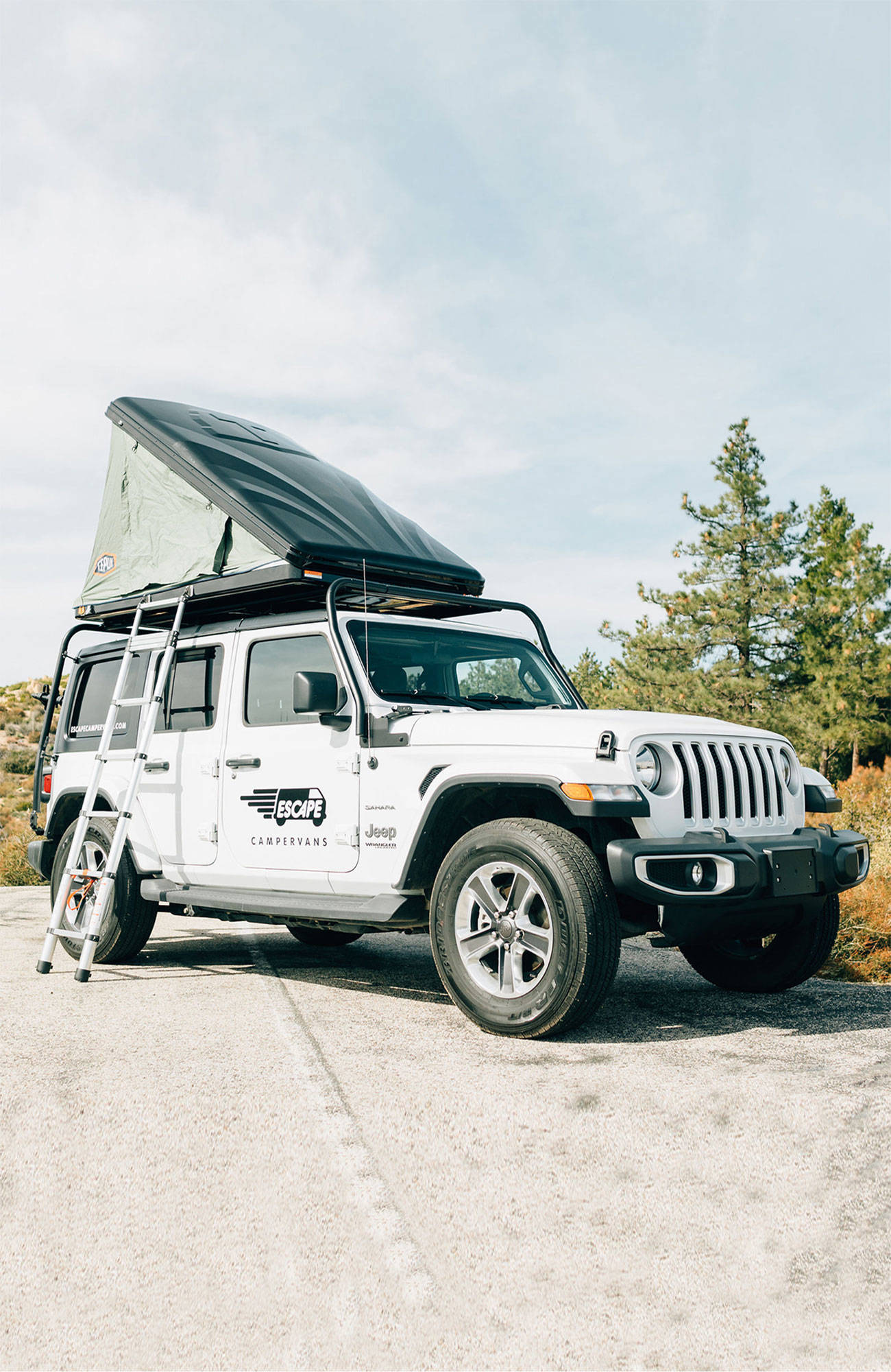 Rent the Jeep 4x4 Camper with pop-up tent in USA | KILROY